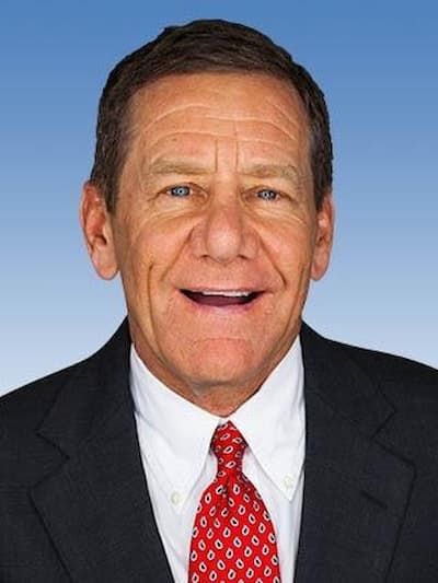 Al Pefley Bio, CBS12, Age, Height, Parents, Spouse, Kids, and Net Worth