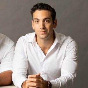 Mike Cugno Bio, CBS4, Age, Height, Parents, Spouse, Kids, Worth