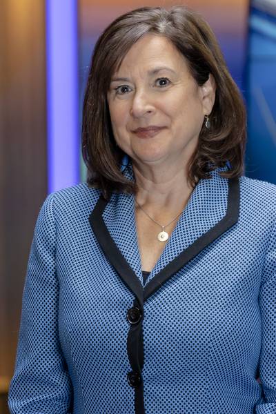 Maria Downey Bio, KYES, Age, Spouse, Kids, Salary/ Net Worth