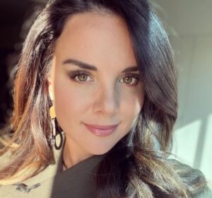 Kate Bilo Bio, KYW, Age, Parents, Spouse, Children, Net Worth