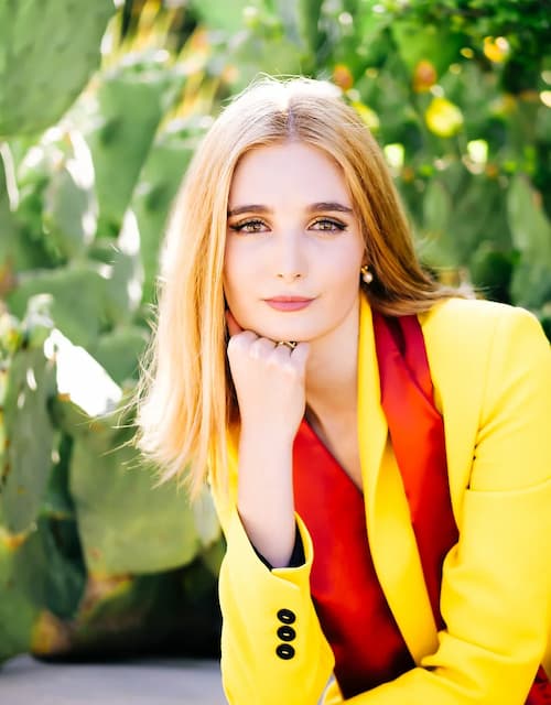 Laura Laughead Bio, CBS42, Age, Spouse, Kids, Salary/Net Worth